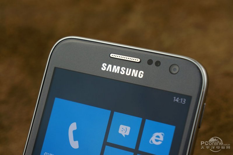 4.8寸720p屏 三星首款WP8手机I8750图赏 _手机_太平洋科技